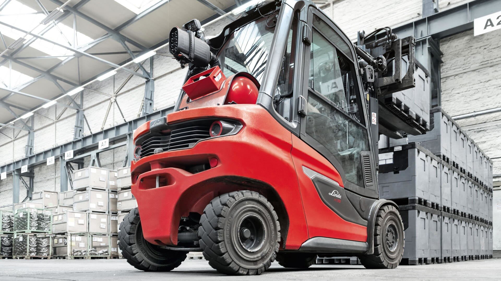 Gas forklifts | Linde Material Handling