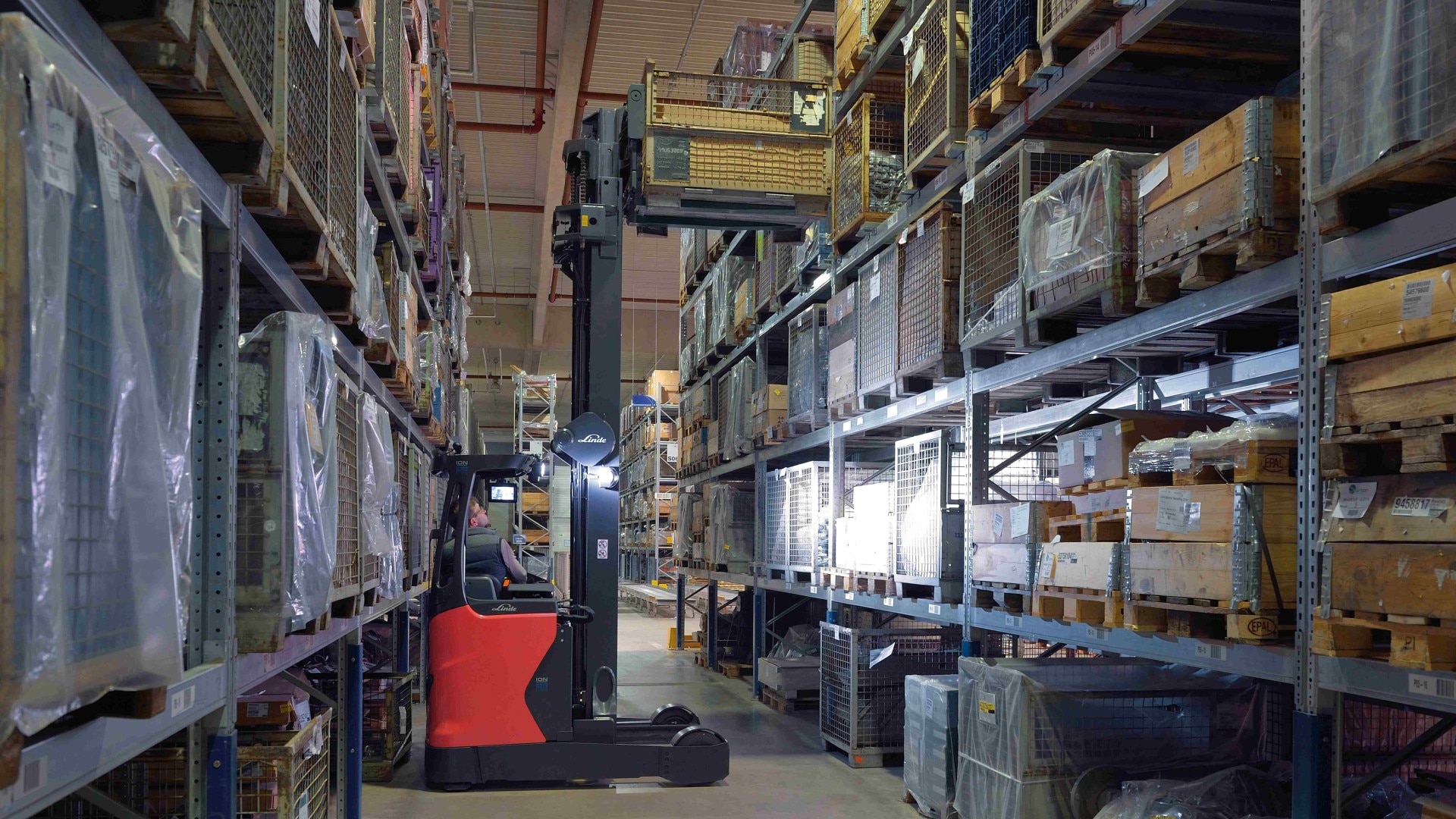 R14 – R25 Reach Truck Mast | Linde MH